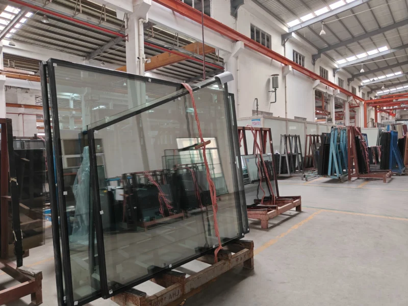 Excellent Solar Performance 1 Inch Triple Silver Low E Coated Glazing ...